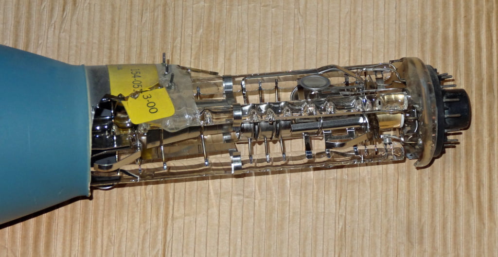 cathode-ray-tube | Oscilloclock.com